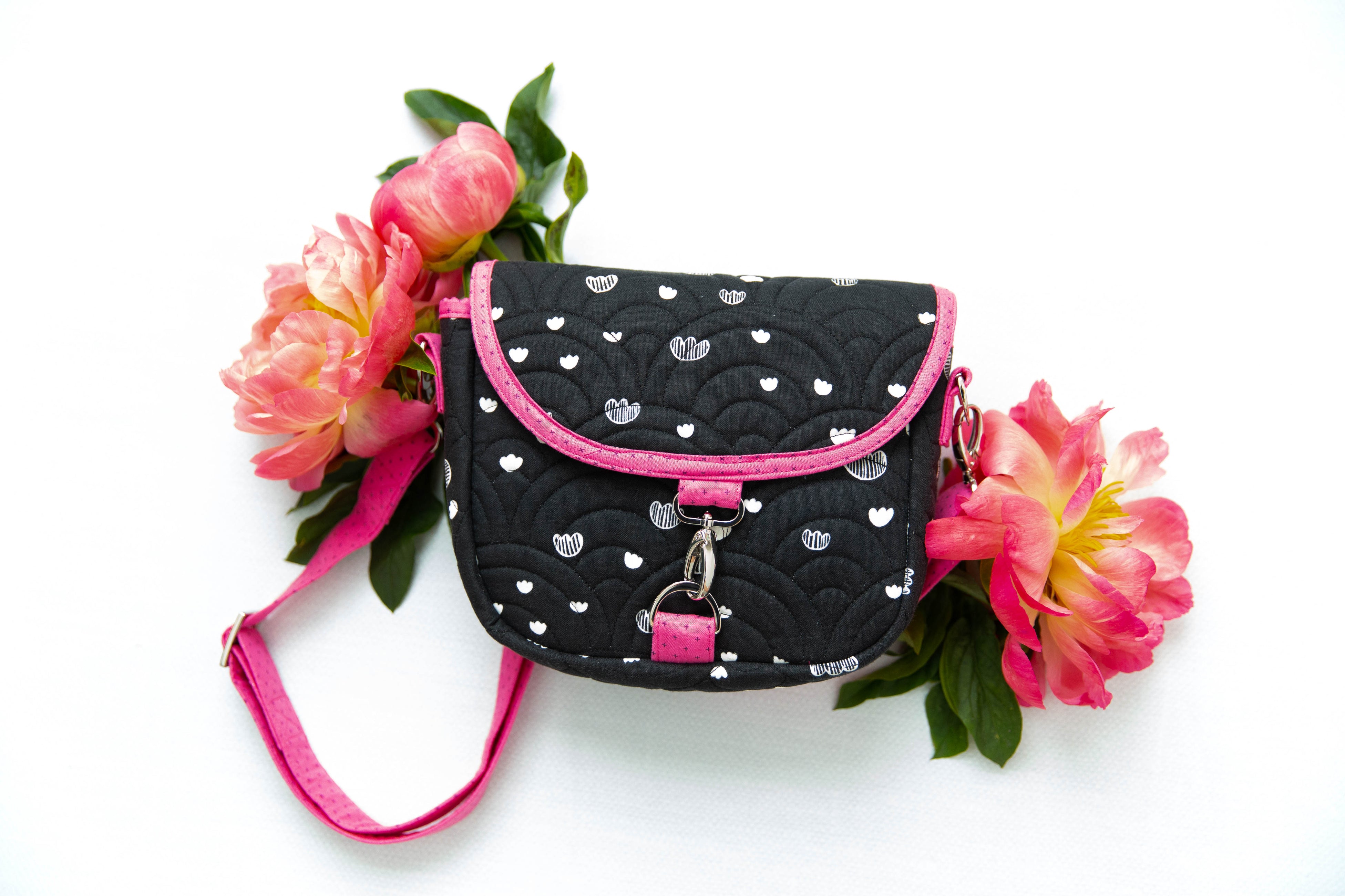 Paper Patterns – Knot and Thread Design